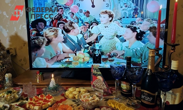 «Голубой огонек» и мимоза: как в Новосибирске праздновали Новый год во ...